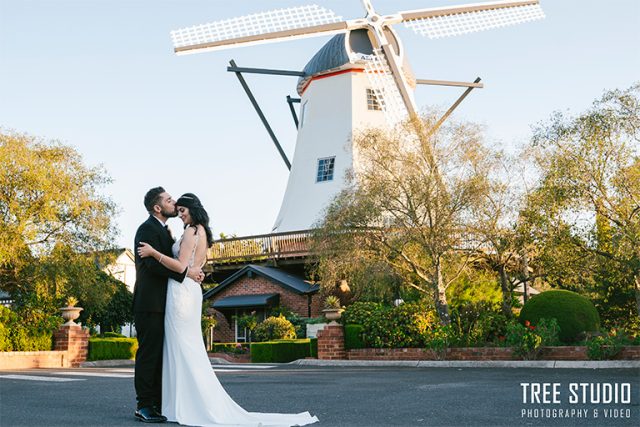 Windmill wedding | Beachweddingtips.com